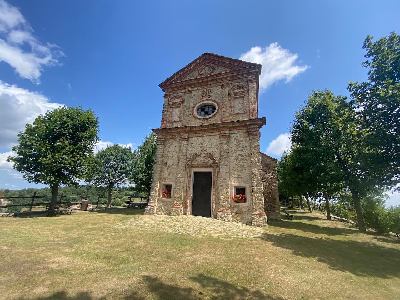 Fietsvakantie in Piemonte: kastelen, wijnen en Strade Bianche ...